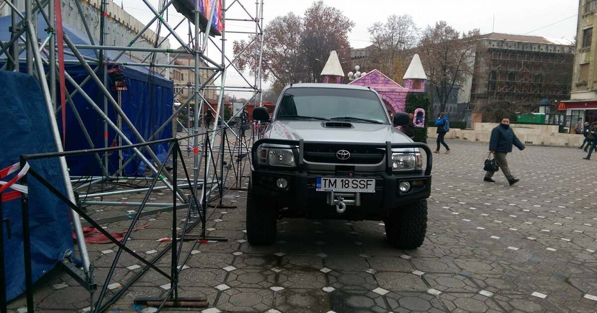 Parcare de bizon chiar in Piata Victoriei din Timisoara - Tion