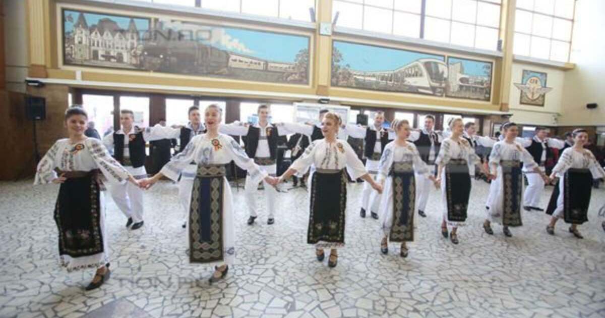 S-a incins Hora Unirii la Gara de Nord din Timisoara - Tion
