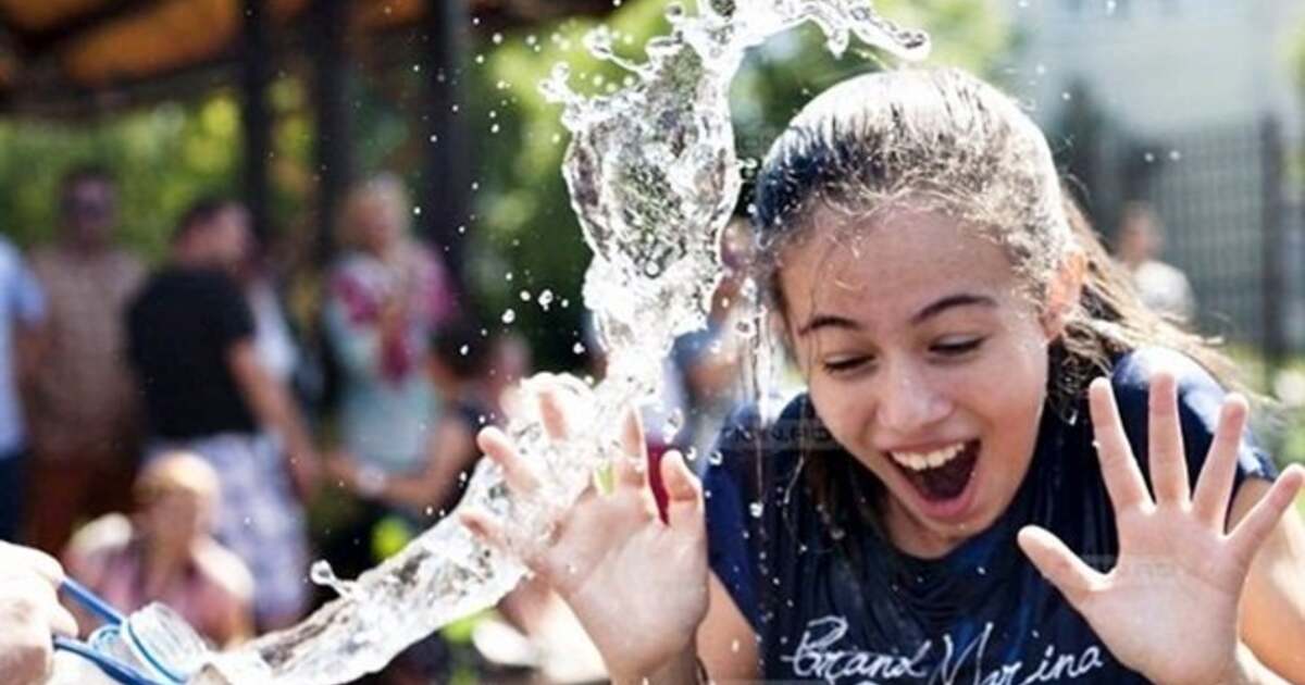 Concerte, proiectii de film, bataie cu apa si alte suprize, de Ziua ...