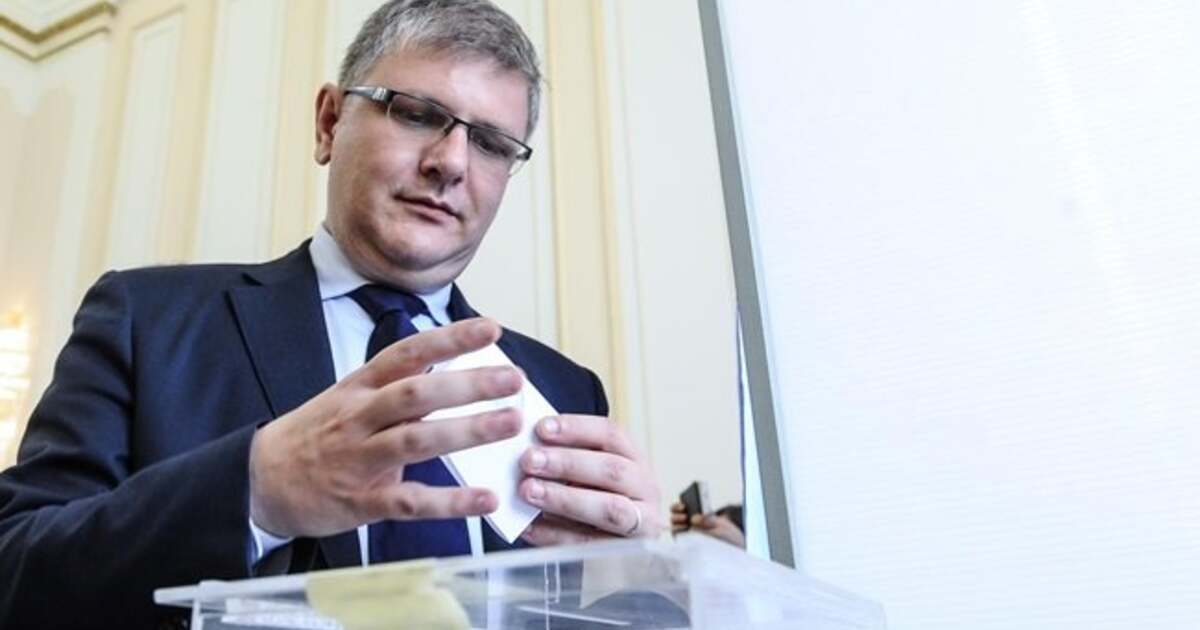 Viceprimarul Dan Diaconu a scapat de tot de incompatibilitate - Tion