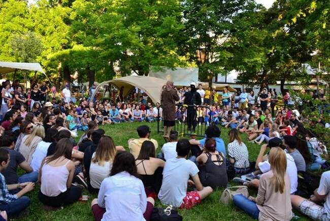 Teatrul Aualeu, teatrul senzorial Labirint Asylum si Cinemobilul nu vor ...
