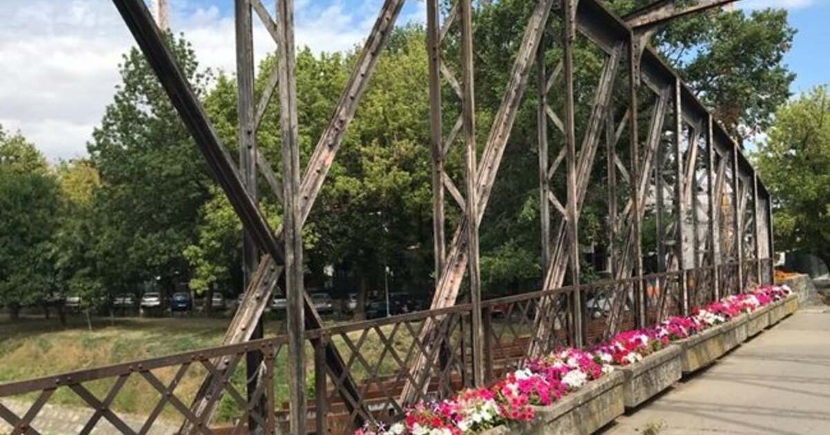 Trei poze care explică interesul primăriei pentru Podul de Fier din ...
