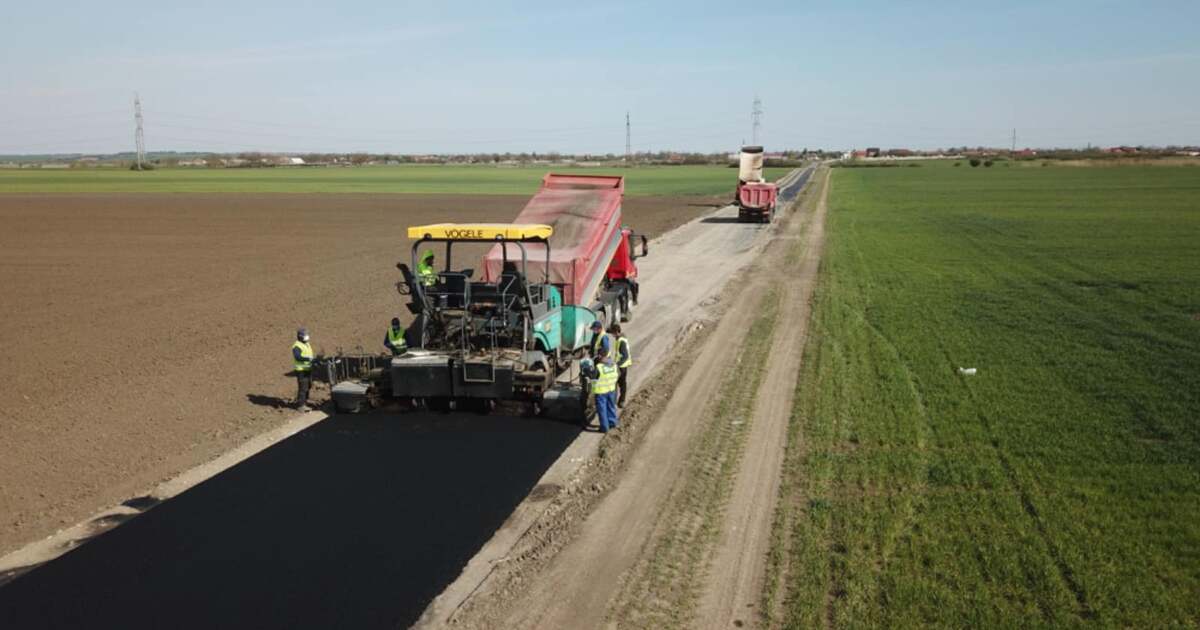 Drum comunal spre autostradă, în Timiș - Tion