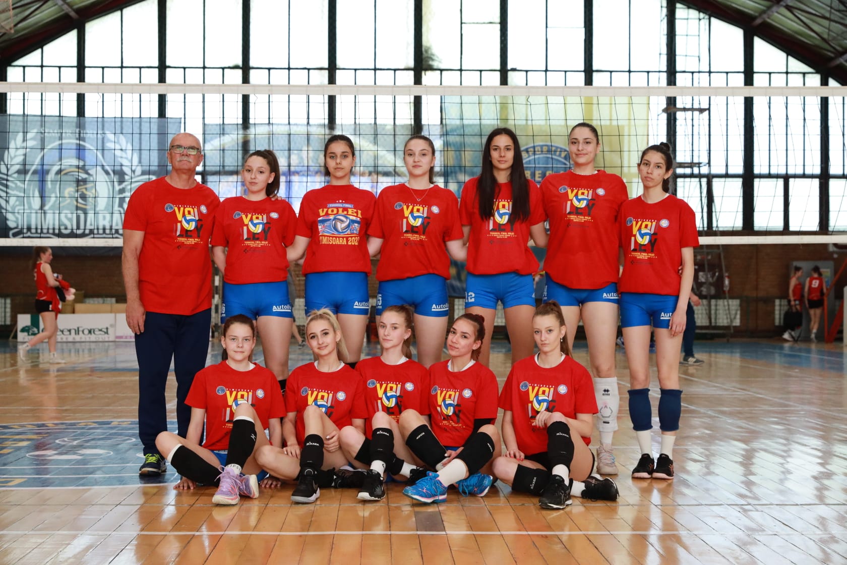 Clubul Sportiv Școlar Lugoj este campioana României la volei junioare ...