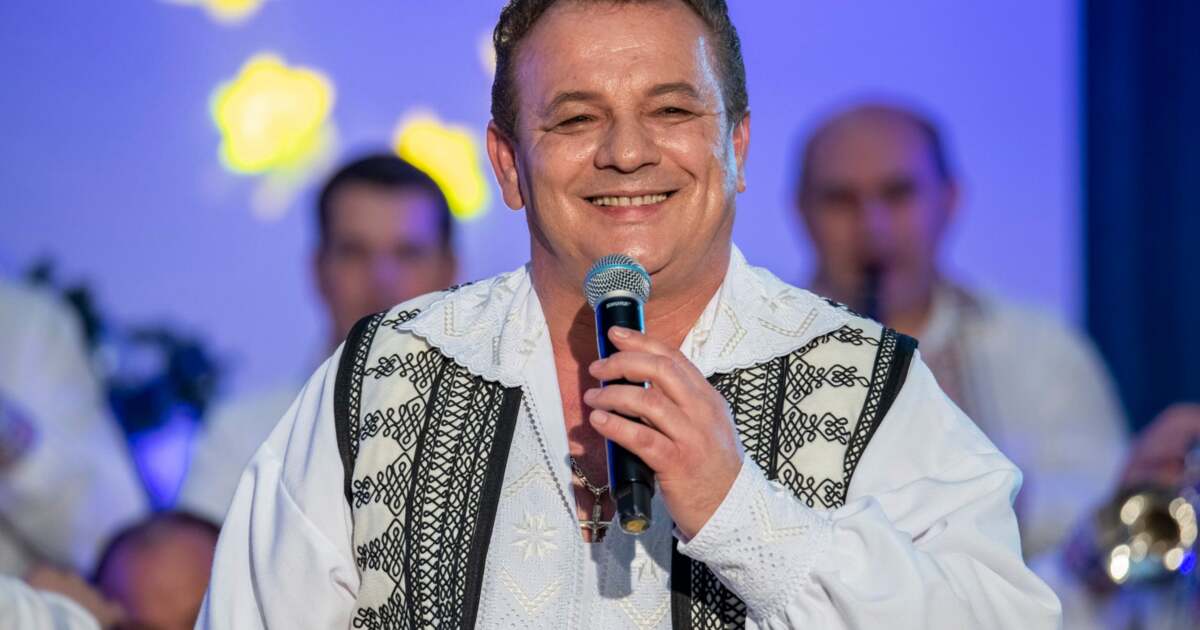 Spectacol folcloric de Crăciun alături de Ansamblul Profesionist ...