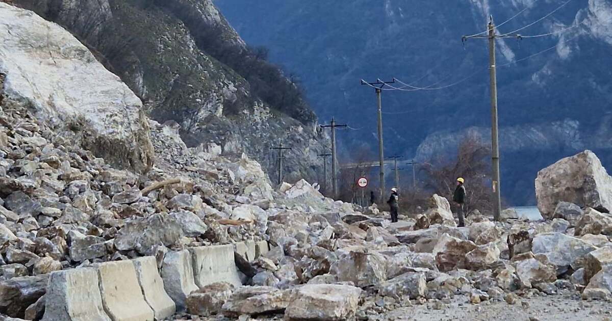 Versantul fisurat de pe Clisura Dunării, rezistent la explozibil - Tion