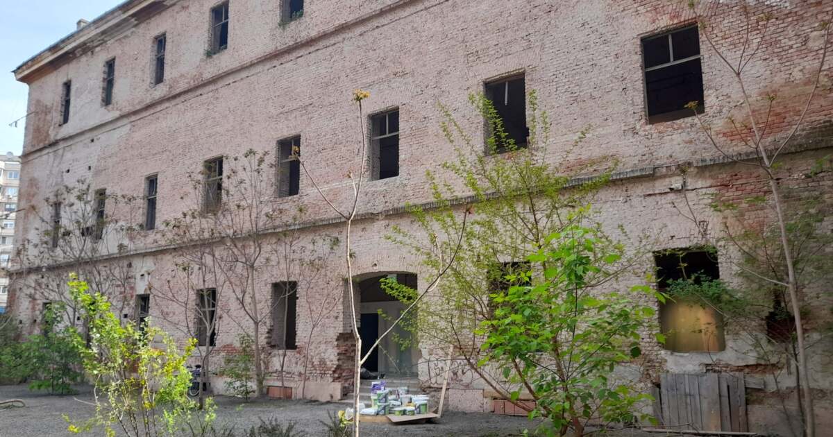 Noi planuri pentru Cazarma U. Hotel de cinci stele și parcare subterană ...