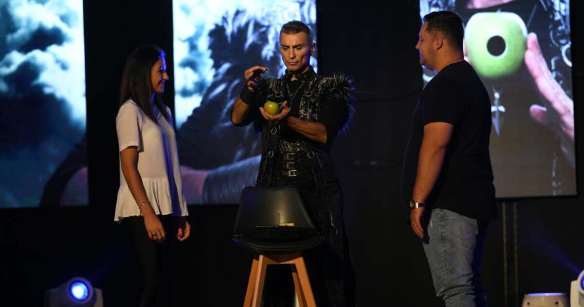 Aaron Crow la Time for Magic Festival - Tion