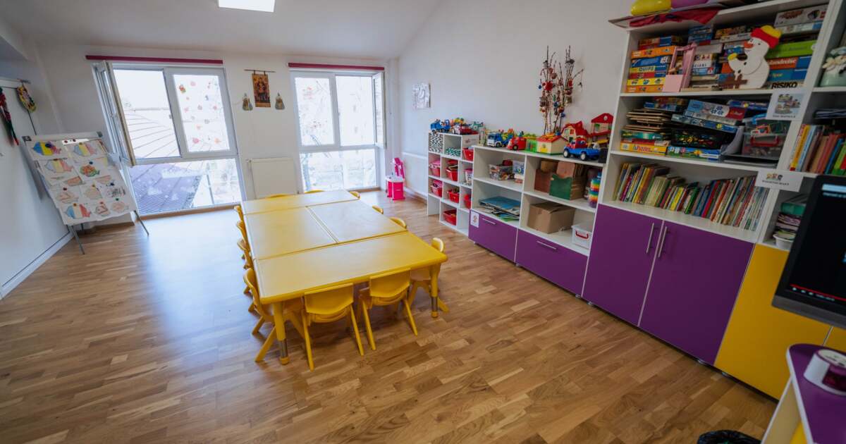 Tot mai puțini copii înscriși la grădinițele din România. Indicator ...