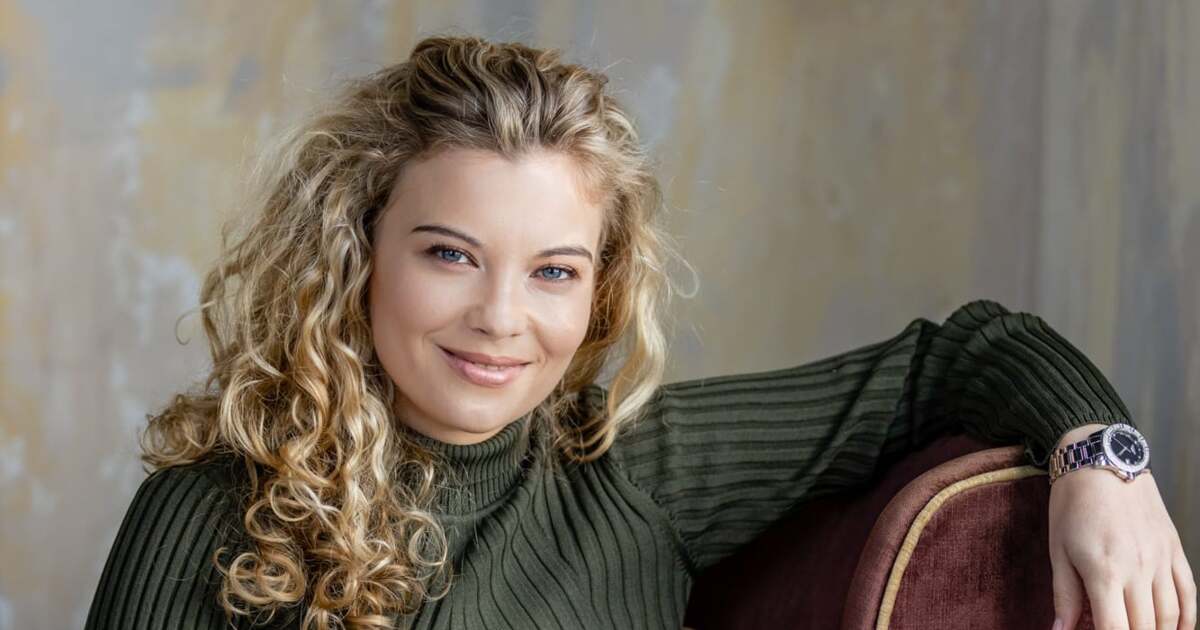 Mihaela Sava face hipnoză prin regresie: „Faptul că ajut oamenii este ...