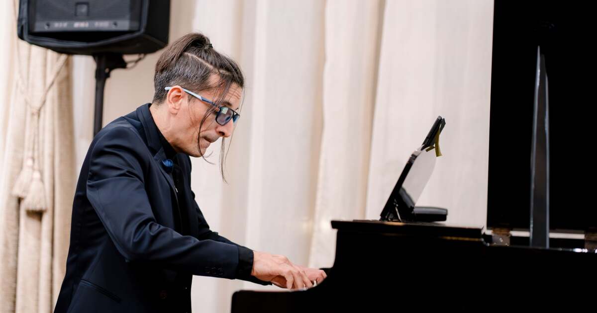 Pianistul argentinian Mariano Castro va încânta publicul cu un concert ...