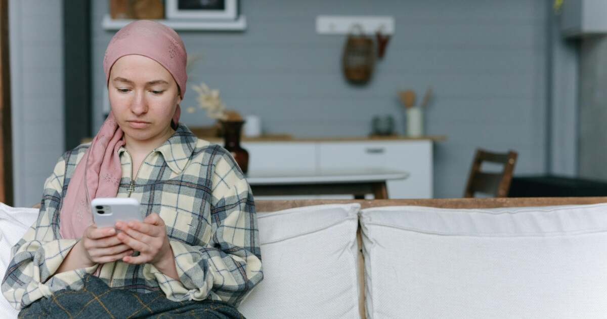 O mână de ajutor pentru pacienții bolnavi de cancer. Târg caritabil ...