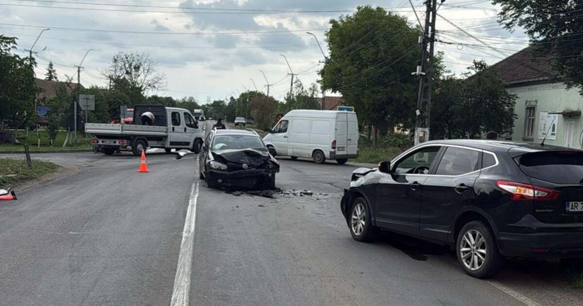 Accident cu două victime pe DN69, în Orțișoara. Un șofer a provocat ...
