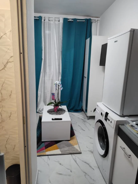 Timișoara, campioană la prețuri mici. Cu cât se vinde o garsoniera mică cât un loc de parcare ...