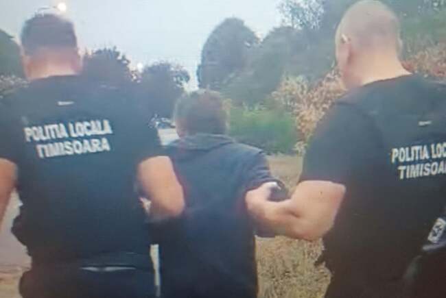 Un tânăr cu probleme psihice, cât pe ce să incendieze casele unor ...