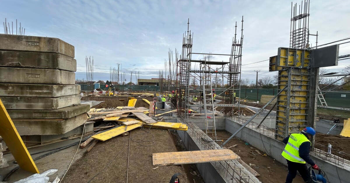 Liceu modern în Moșnița Nouă. Proiectul Școală Verde, finalizat în ...