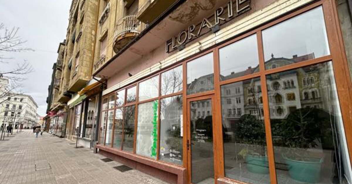 Mobilă și bijuterii. Fosta florărie din Piața Victoriei, dată cu ...