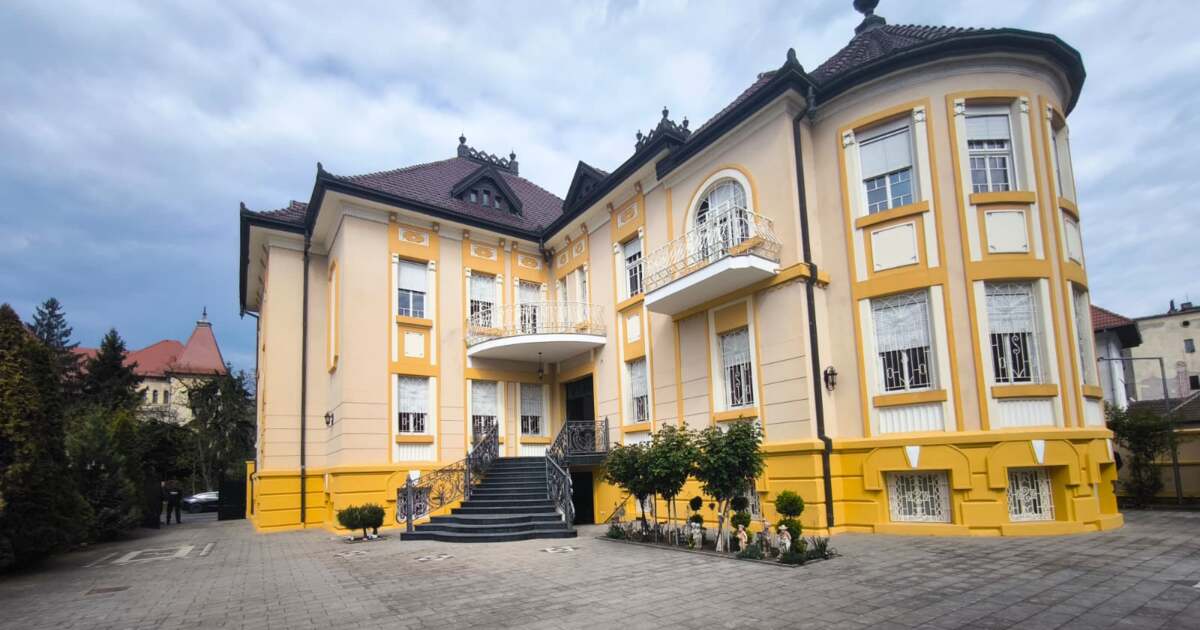 FOTO. Vila de pe Loga 52 se pregătește să devină grădiniță cu program ...