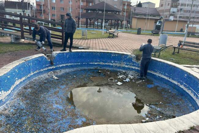 FOTO. Primarul din Lugoj: „Ștrandul trebuie redeschis”, dar starea ...